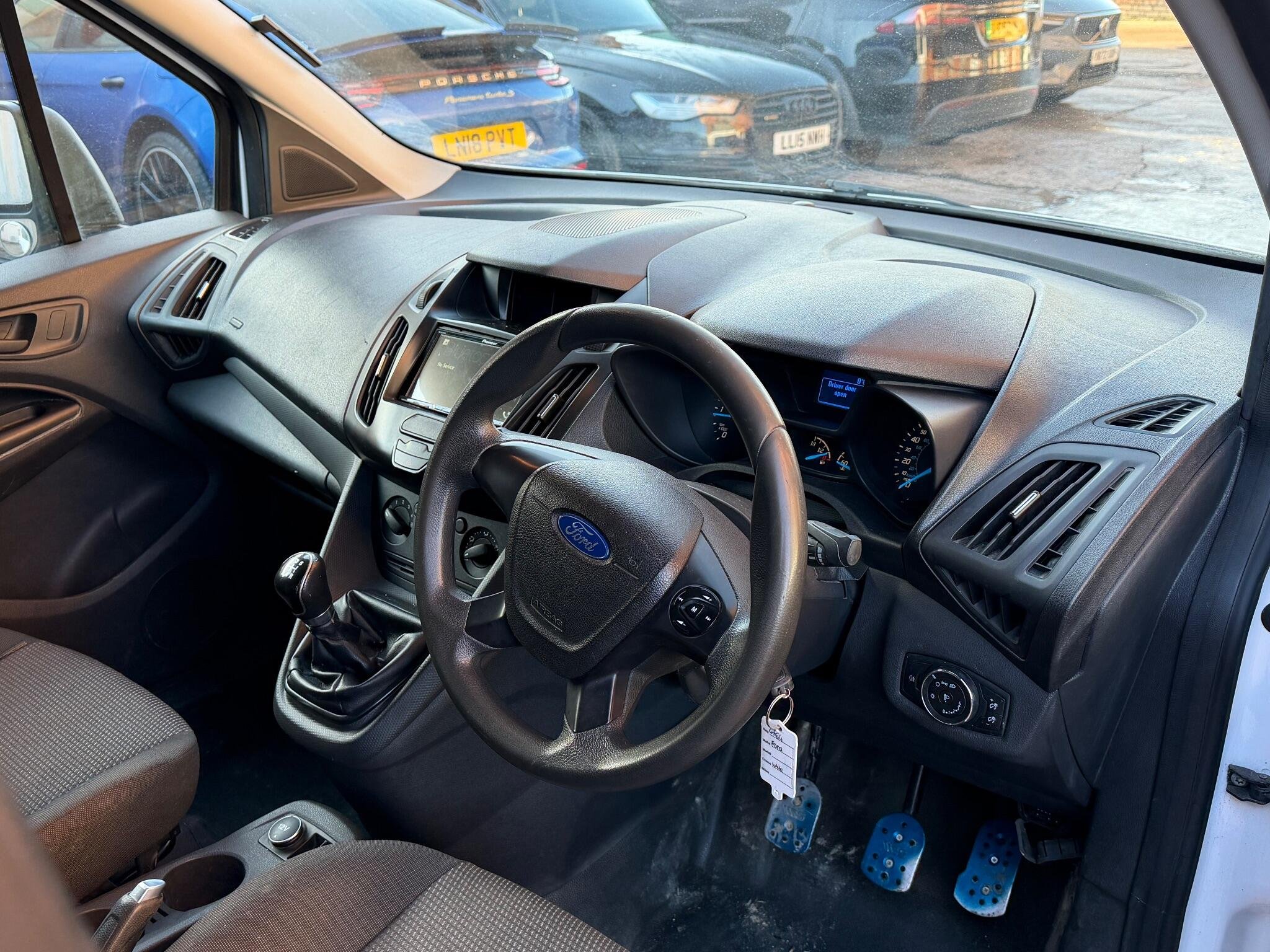 Used 2014 Ford Transit Connect 1.6 TDCi 240 L2 H1 4dr for sale in ...